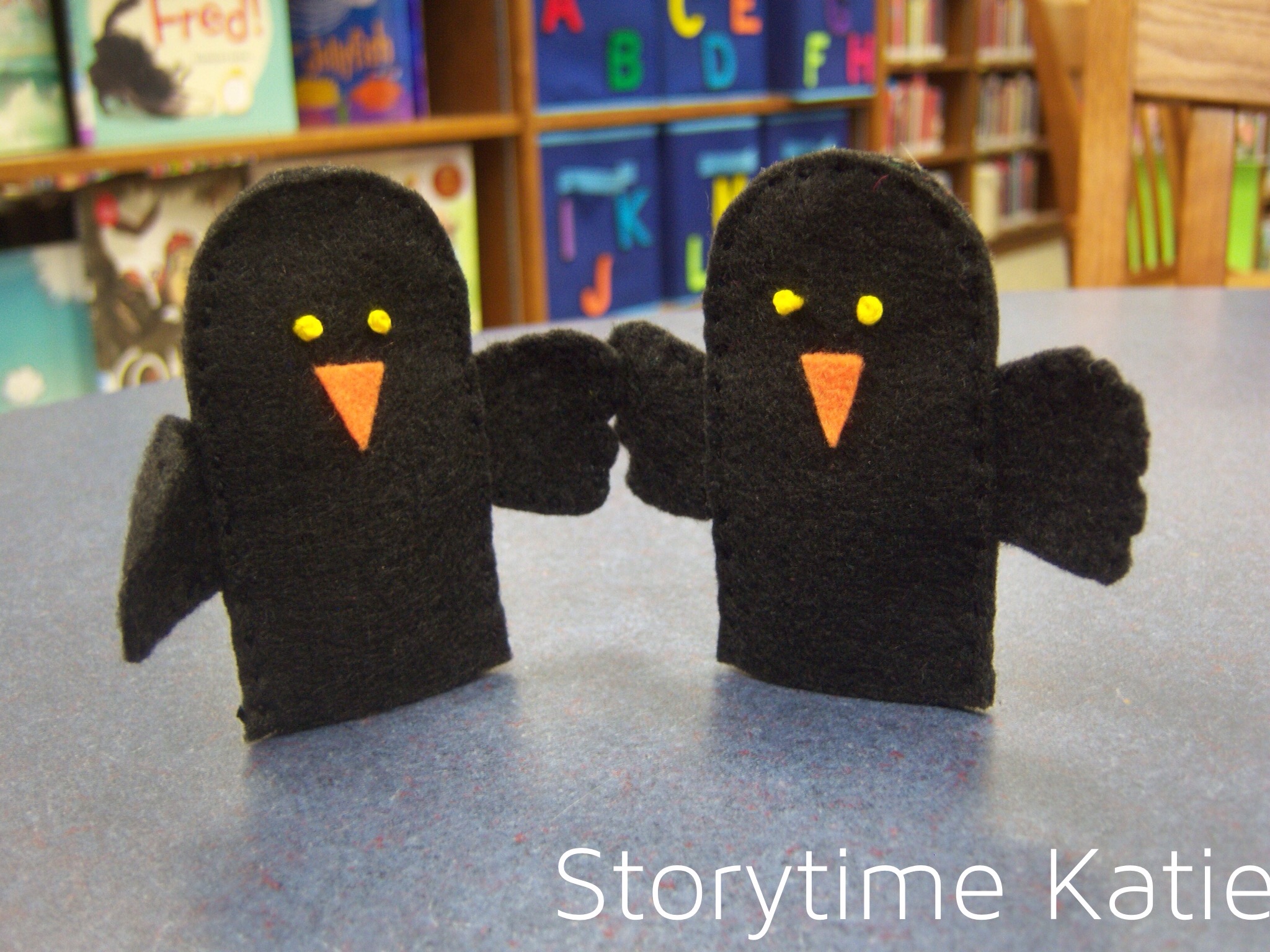Flannel Friday: Two Little Blackbirds – storytime katie